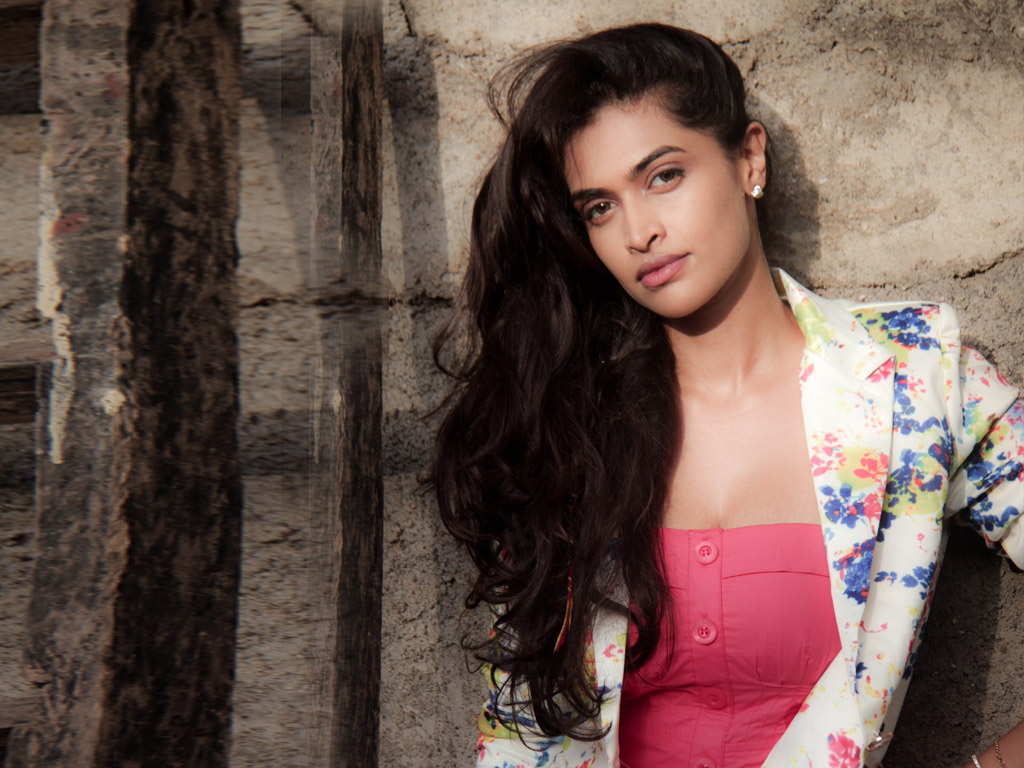 Salony Luthra HQ Wallpapers | Salony Luthra Wallpapers - 24283 ...