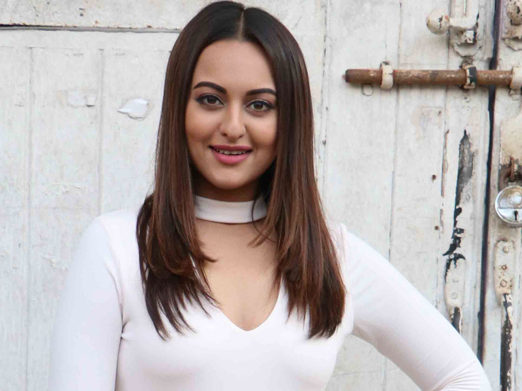 Sonakshi Sinha HQ Wallpapers | Sonakshi Sinha Wallpapers - 36209 ...