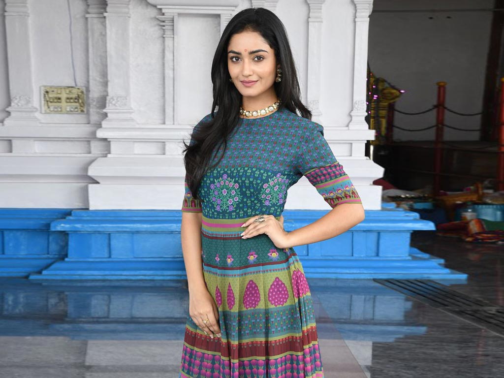Tridha Chaudhary HQ Wallpapers | Tridha Chaudhary Wallpapers - 39656 ...