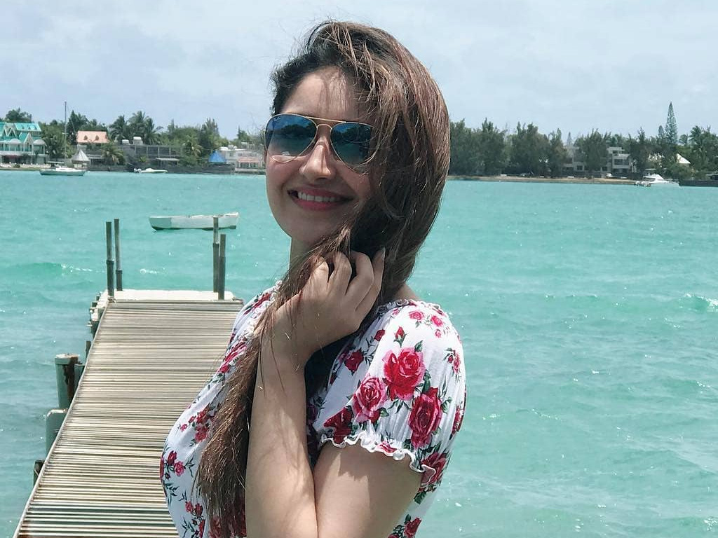Sayesha Saigal HQ Wallpapers | Sayesha Saigal Wallpapers - 58906 ...
