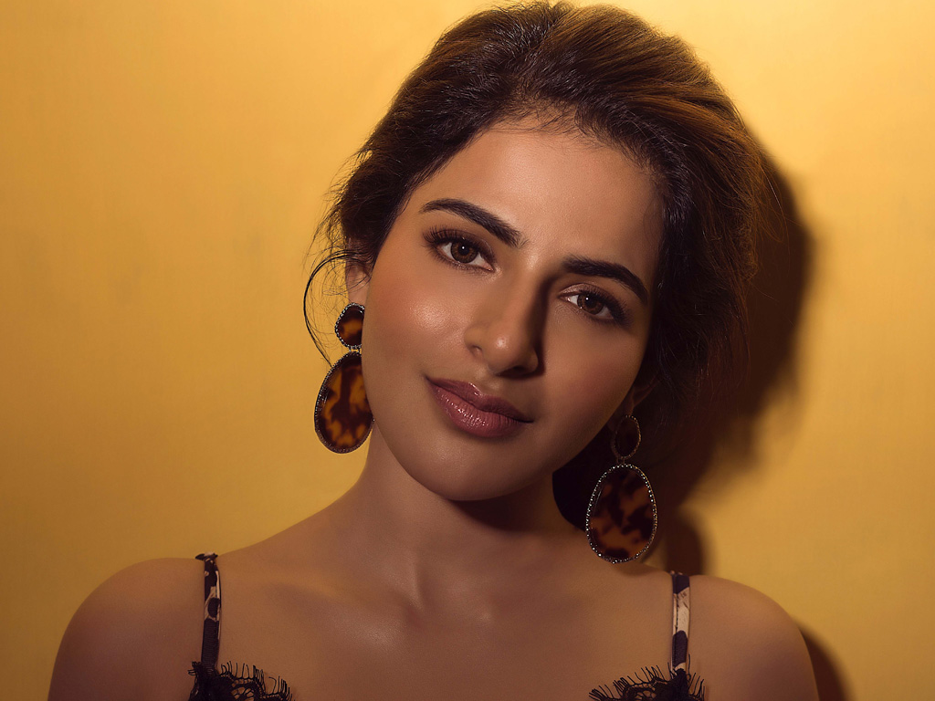 Iswarya Menon HQ Wallpapers | Iswarya Menon Wallpapers - 55882 ...
