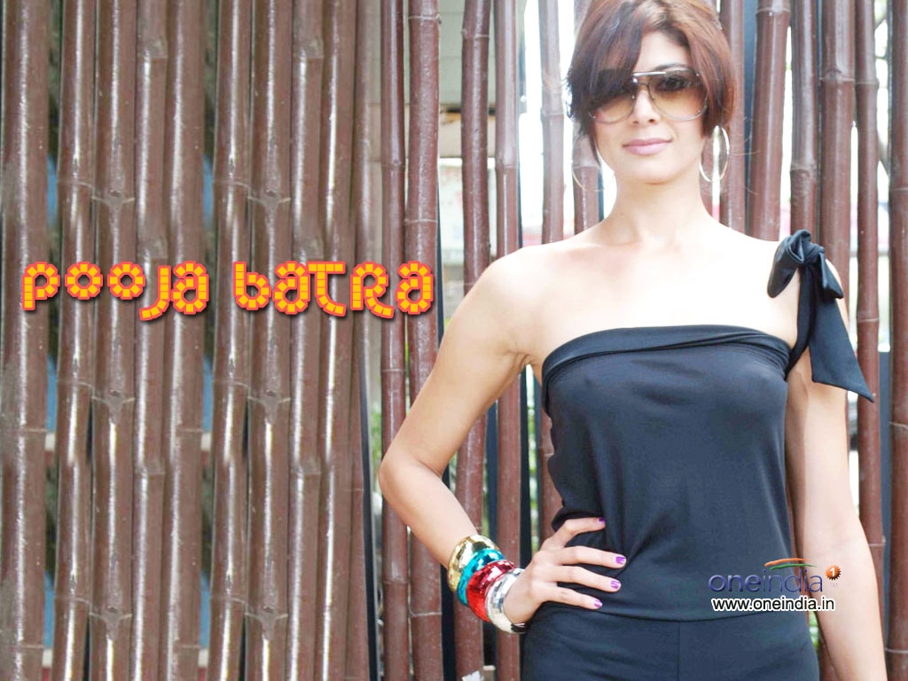 Pooja Batra HQ Wallpapers | Pooja Batra Wallpapers - 461 - Oneindia ...
