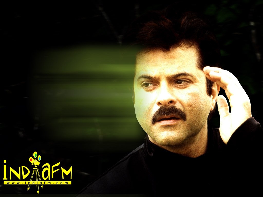 Anil Kapoor HQ Wallpapers | Anil Kapoor Wallpapers - 2004 - Oneindia ...
