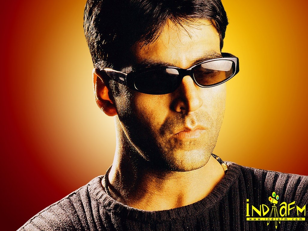 Akshay Kumar HQ Wallpapers | Akshay Kumar Wallpapers - 2075 - Oneindia ...