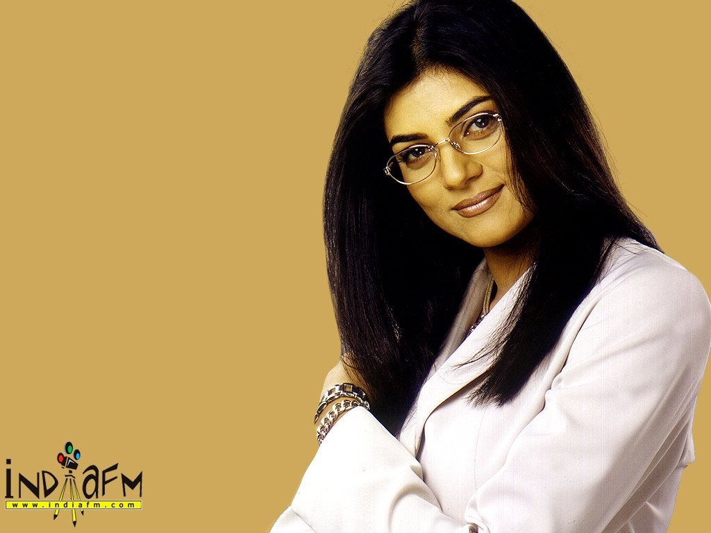 Sushmita Sen HQ Wallpapers | Sushmita Sen Wallpapers - 3539 - Oneindia ...
