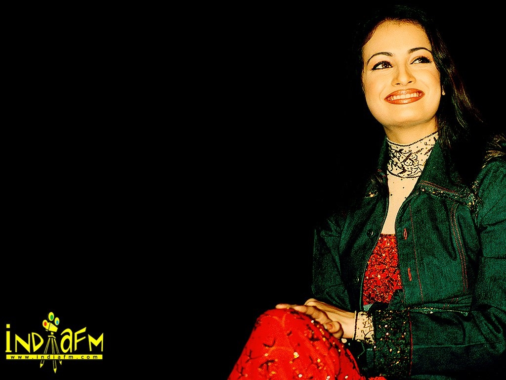 Diya Mirza HQ Wallpapers | Diya Mirza Wallpapers - 4813 - Oneindia Wallpapers