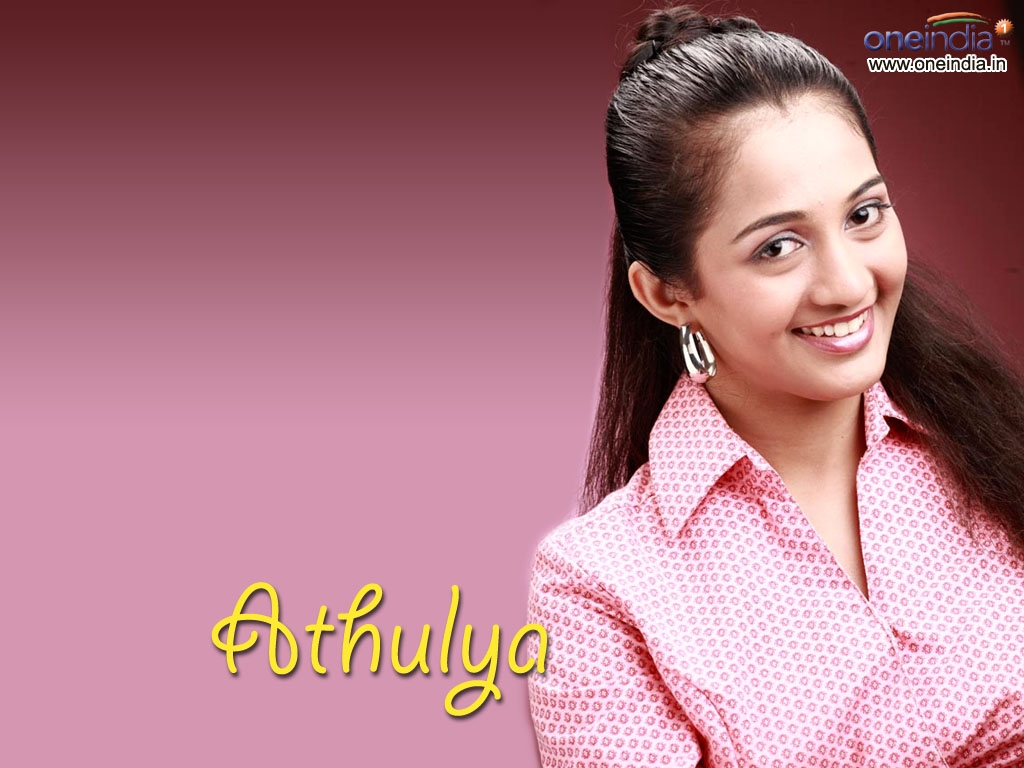 Athulya HQ Wallpapers | Athulya Wallpapers - 6687 - Oneindia Wallpapers