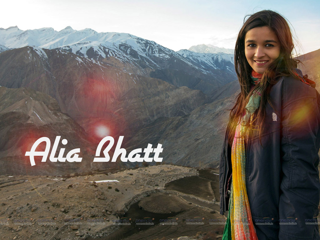 Alia Bhatt HQ Wallpapers | Alia Bhatt Wallpapers - 13183 - Oneindia ...