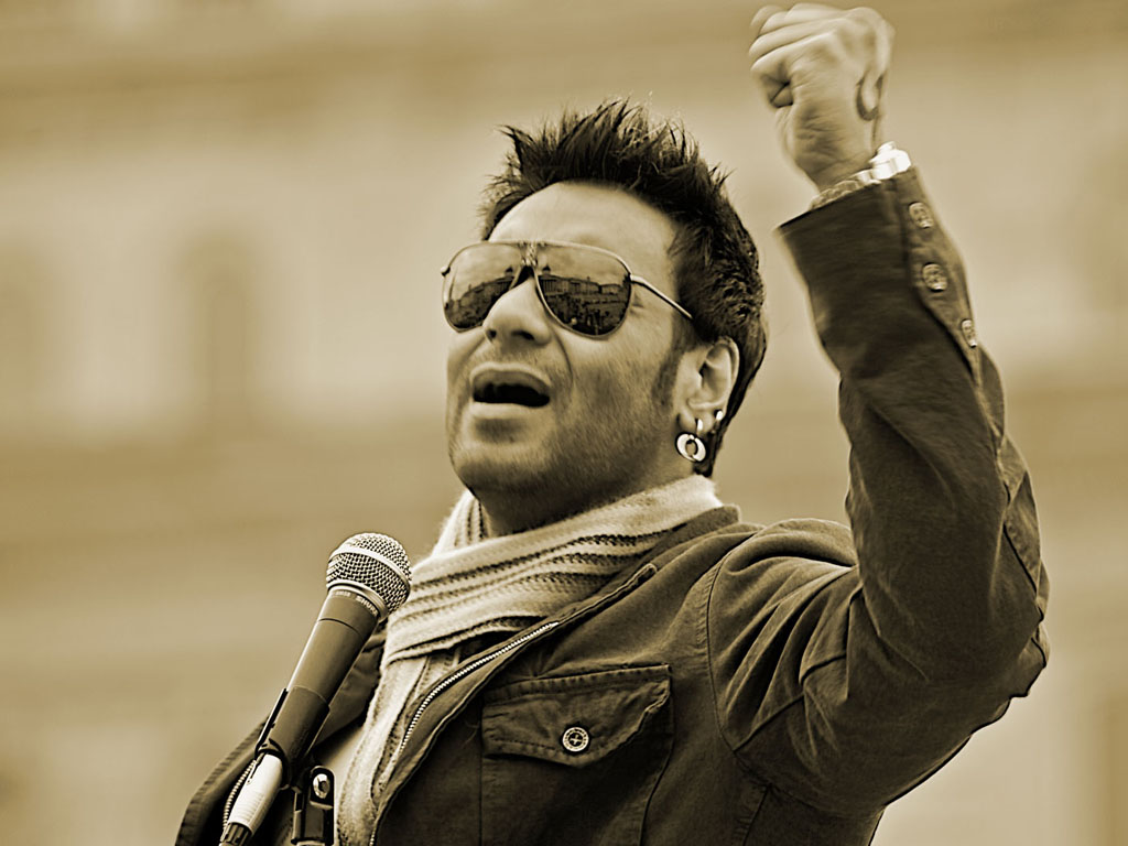 Ajay Devgan HQ Wallpapers | Ajay Devgan Wallpapers - 14708 - Oneindia ...