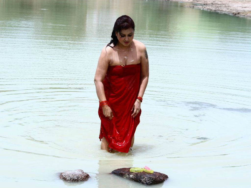 Sona Heiden HQ Wallpapers | Sona Heiden Wallpapers - 19662 - Oneindia ...