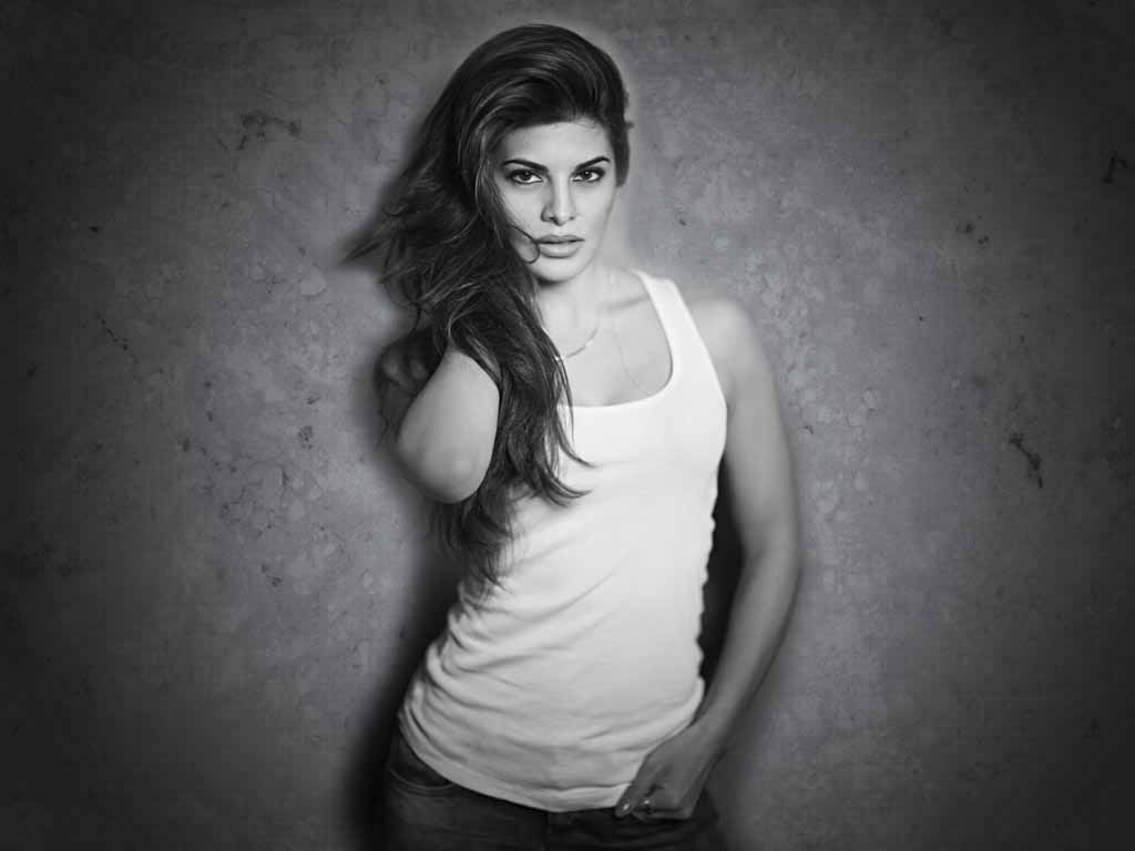 Jacqueline Fernandez Cute Wallpaper Wallpaper Girl, Actress, Beauty,
