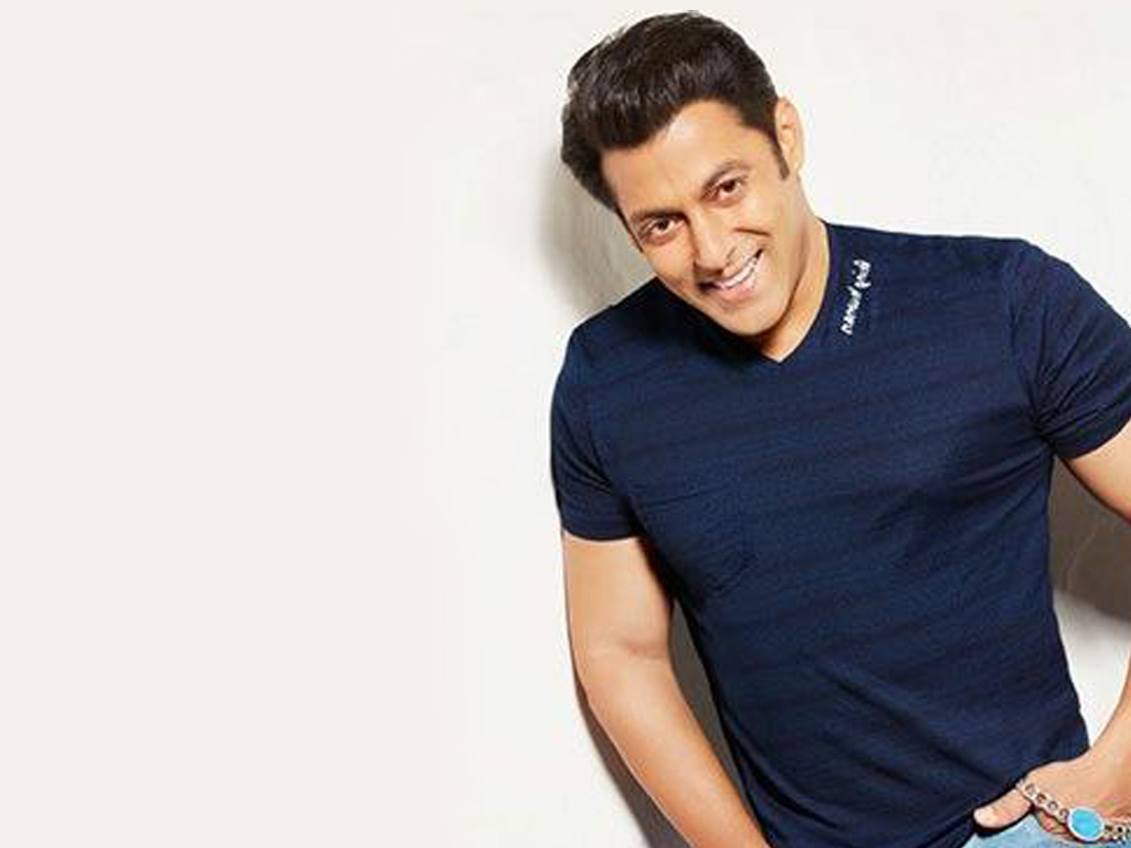 Salman Khan HQ Wallpapers | Salman Khan Wallpapers - 20798 - Oneindia ...