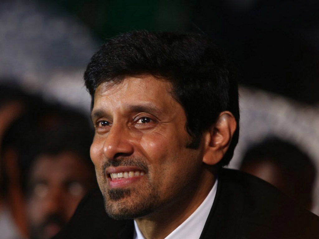 Vikram HQ Wallpapers | Vikram Wallpapers - 22437 - Oneindia Wallpapers