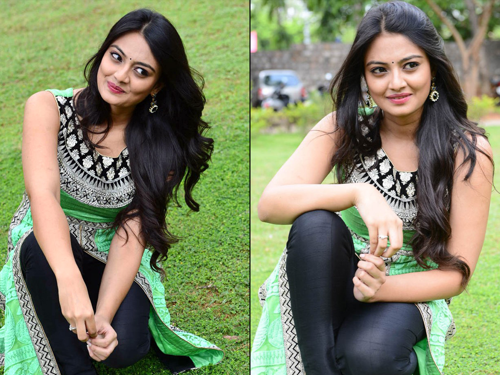 Nikitha Narayan HQ Wallpapers | Nikitha Narayan Wallpapers - 21994 - Oneindia Wallpapers