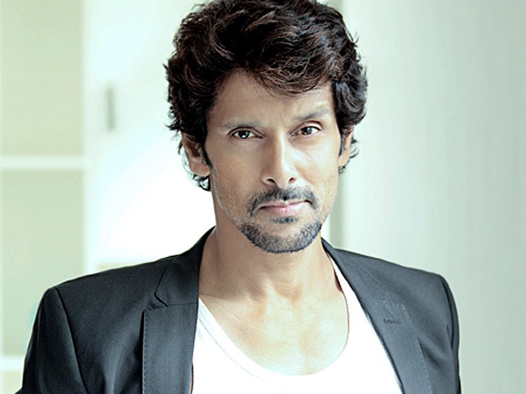 Vikram HQ Wallpapers | Vikram Wallpapers - 22467 - Oneindia Wallpapers