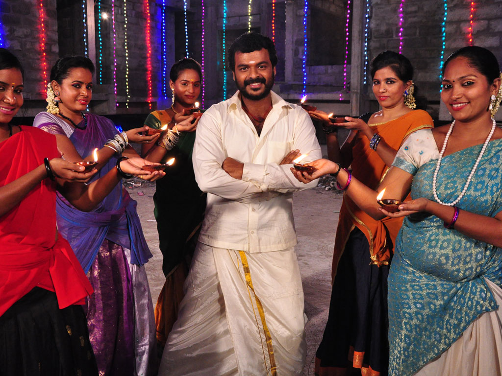 Anjukku Onnu HQ Movie Wallpapers | Anjukku Onnu HD Movie Wallpapers ...