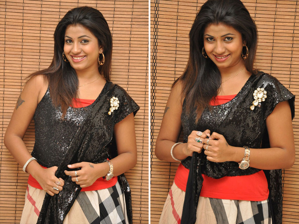 Geetanjali HQ Wallpapers | Geetanjali Wallpapers - 23007 - Oneindia ...