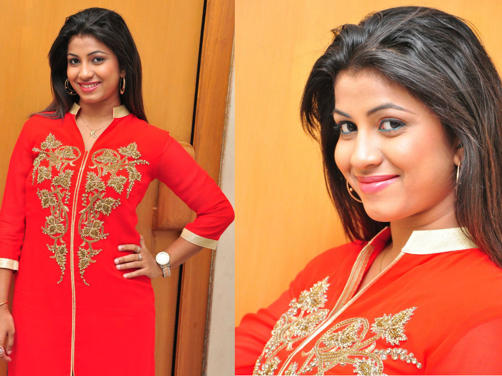 Geetanjali HQ Wallpapers | Geetanjali Wallpapers - 23026 - Oneindia ...