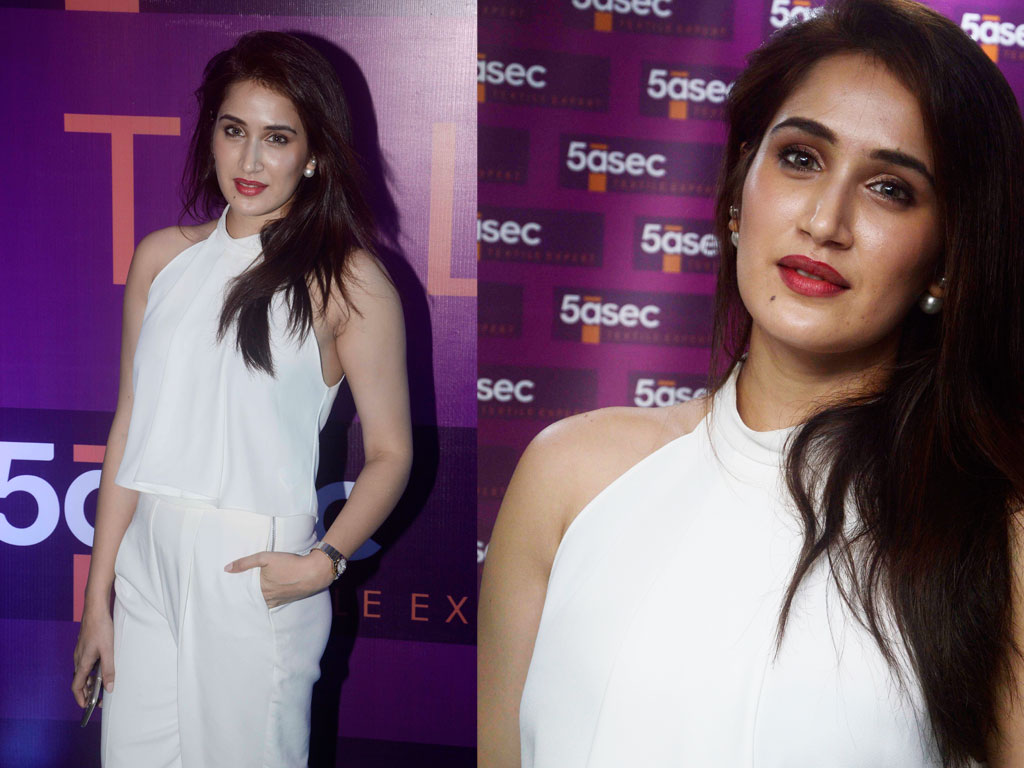 Sagarika Ghatge HQ Wallpapers | Sagarika Ghatge Wallpapers - 23742 ...
