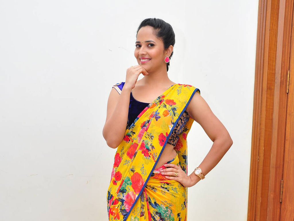 Anasuya HQ Wallpapers | Anasuya Wallpapers - 24357 - Oneindia Wallpapers