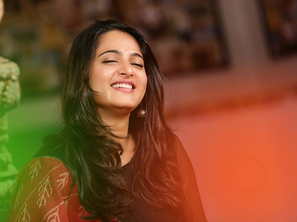 Anushka Shetty HQ Wallpapers | Anushka Shetty Wallpapers - 24207 ...