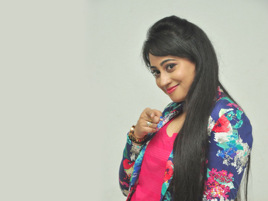 Ashwini HQ Wallpapers | Ashwini Wallpapers - 33611 - Oneindia Wallpapers