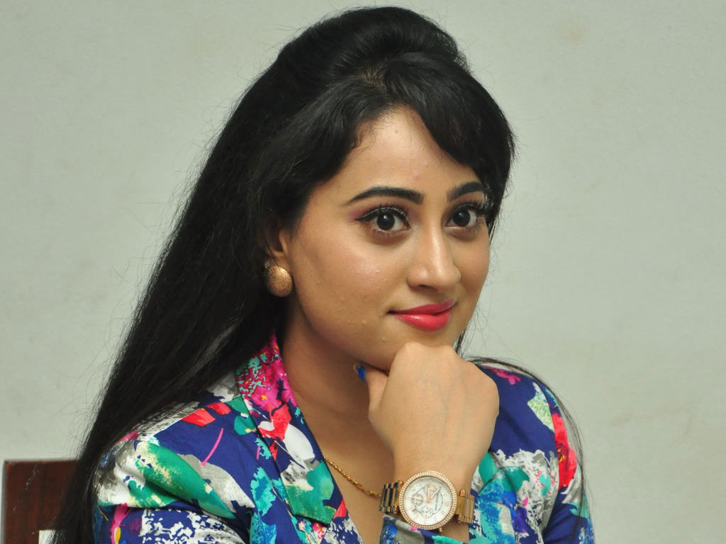 Ashwini HQ Wallpapers | Ashwini Wallpapers - 33614 - Oneindia Wallpapers