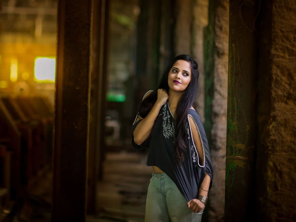 Anusuya HQ Wallpapers | Anusuya Wallpapers - 34434 - Oneindia Wallpapers