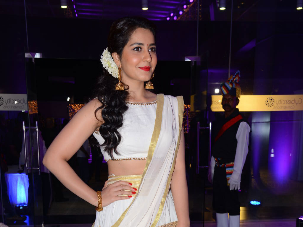 Rashi Khanna HQ Wallpapers | Rashi Khanna Wallpapers - 34924 - Oneindia ...