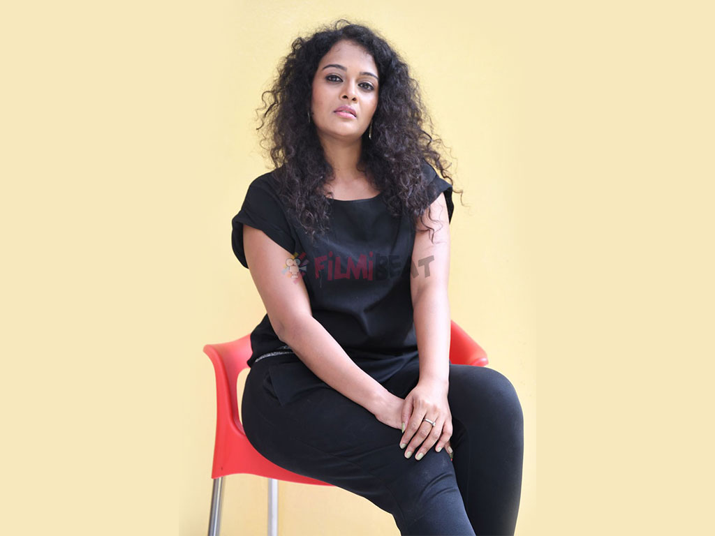 Soniya HQ Wallpapers | Soniya Wallpapers - 35141 - Oneindia Wallpapers