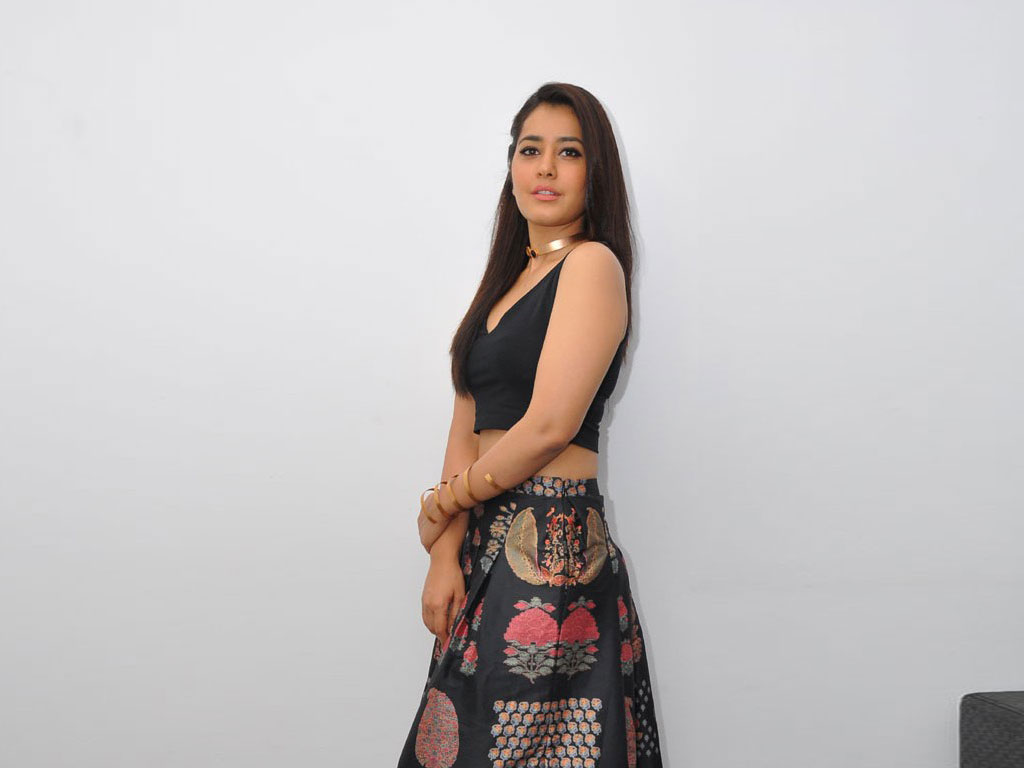 Rashi Khanna HQ Wallpapers | Rashi Khanna Wallpapers - 35574 - Oneindia ...