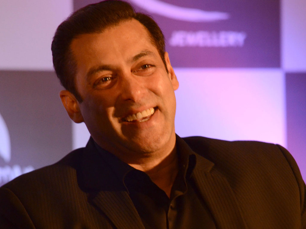 Salman Khan HQ Wallpapers | Salman Khan Wallpapers - 35597 - Oneindia ...