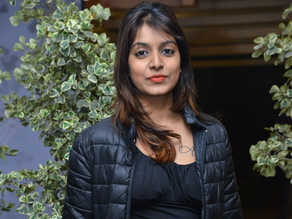 Kavya Kumar HQ Wallpapers | Kavya Kumar Wallpapers - 36702 - Oneindia Wallpapers