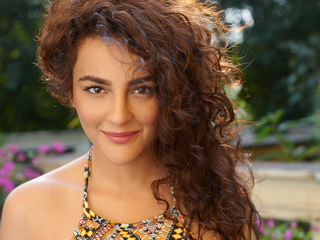 Seerat Kapoor HQ Wallpapers | Seerat Kapoor Wallpapers - 36838 ...