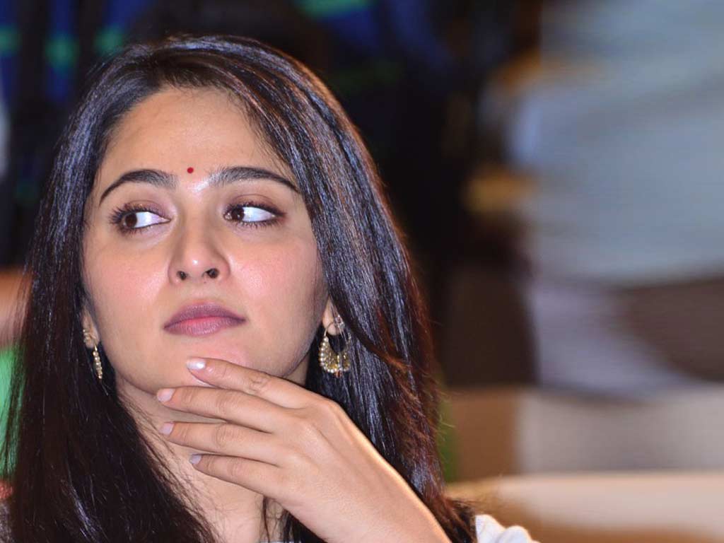 Anushka Shetty HQ Wallpapers | Anushka Shetty Wallpapers - 38918 ...
