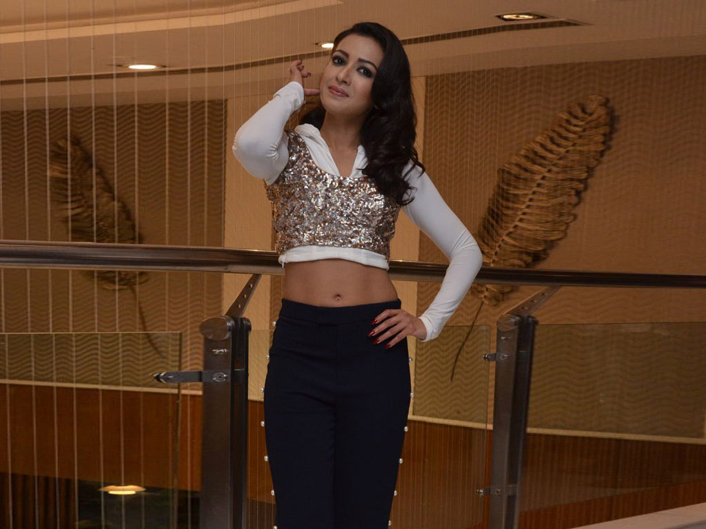 Catherine Tresa HQ Wallpapers | Catherine Tresa Wallpapers - 38384 ...
