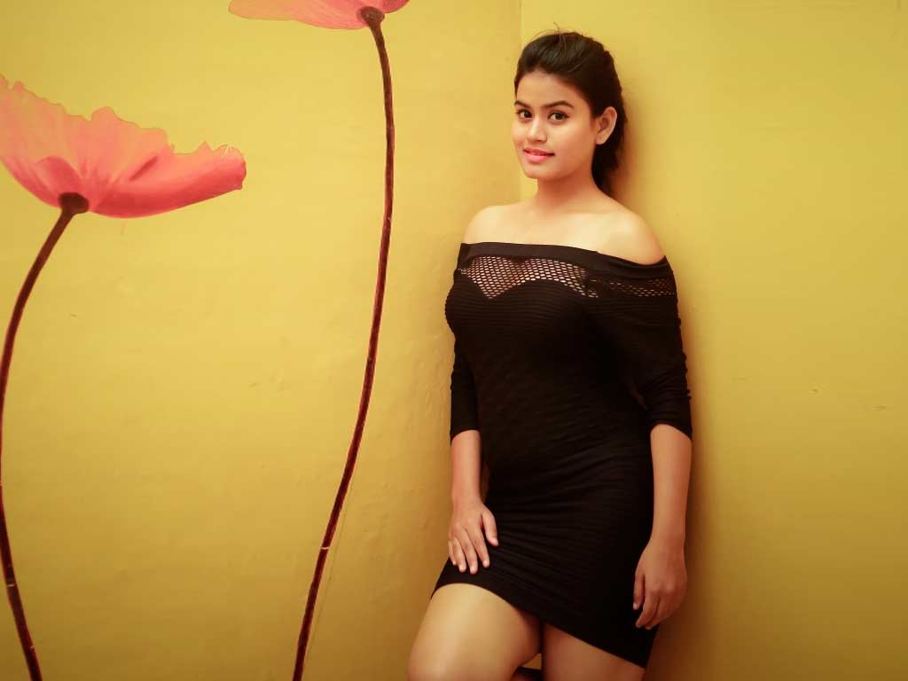 Riyamikka HQ Wallpapers | Riyamikka Wallpapers - 38653 - Oneindia Wallpapers