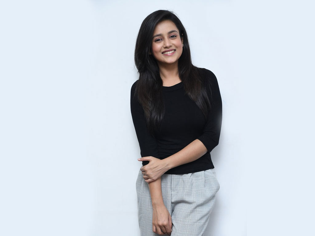 Mishti Chakraborty HQ Wallpapers | Mishti Chakraborty Wallpapers ...