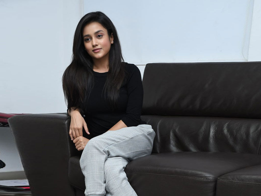 Mishti Chakraborty HQ Wallpapers | Mishti Chakraborty Wallpapers ...