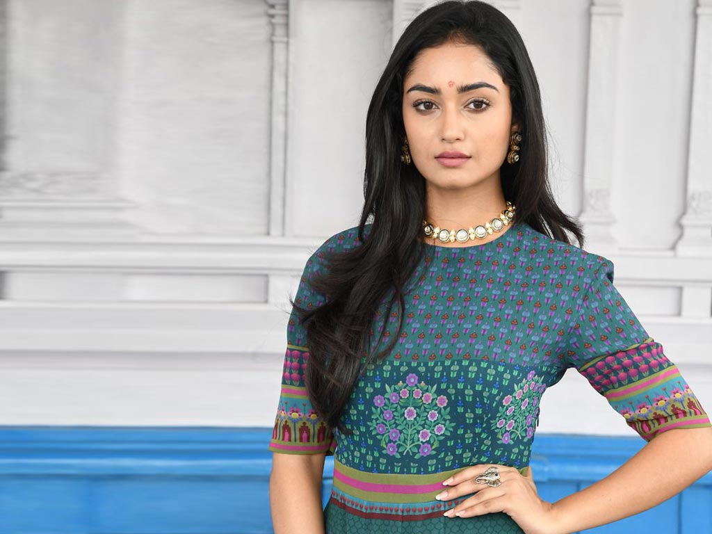 Tridha Chaudhary HQ Wallpapers | Tridha Chaudhary Wallpapers - 39656 ...