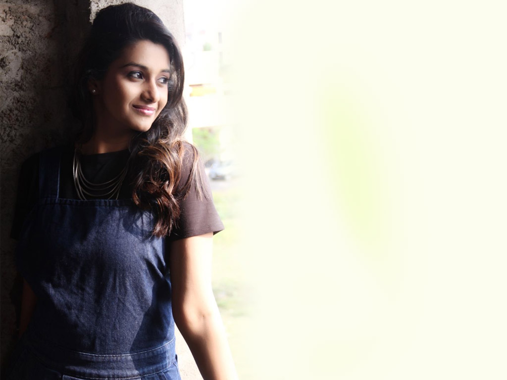 Priya Bhavani Shankar HQ Wallpapers | Priya Bhavani Shankar Wallpapers ...