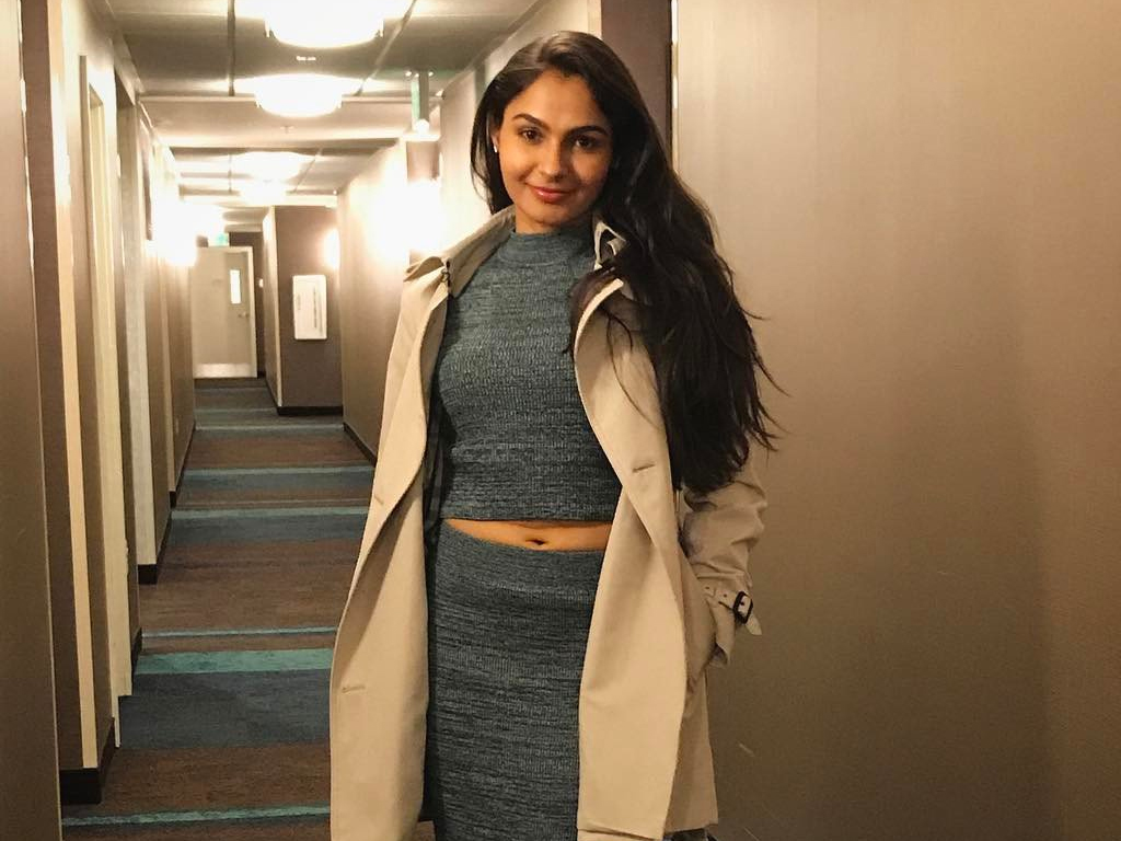 Andrea Jeremiah HQ Wallpapers | Andrea Jeremiah Wallpapers - 43482 - Oneindia Wallpapers