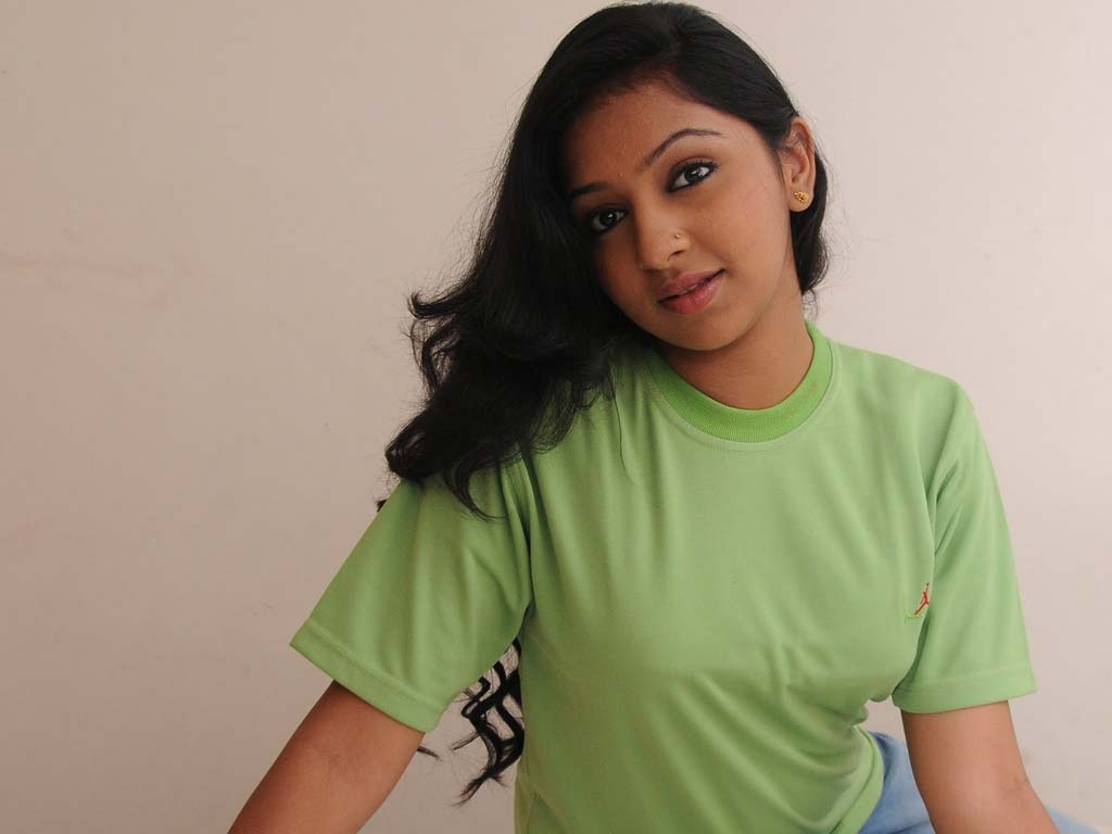 Lakshmi Menon HQ Wallpapers | Lakshmi Menon Wallpapers - 43742 ...