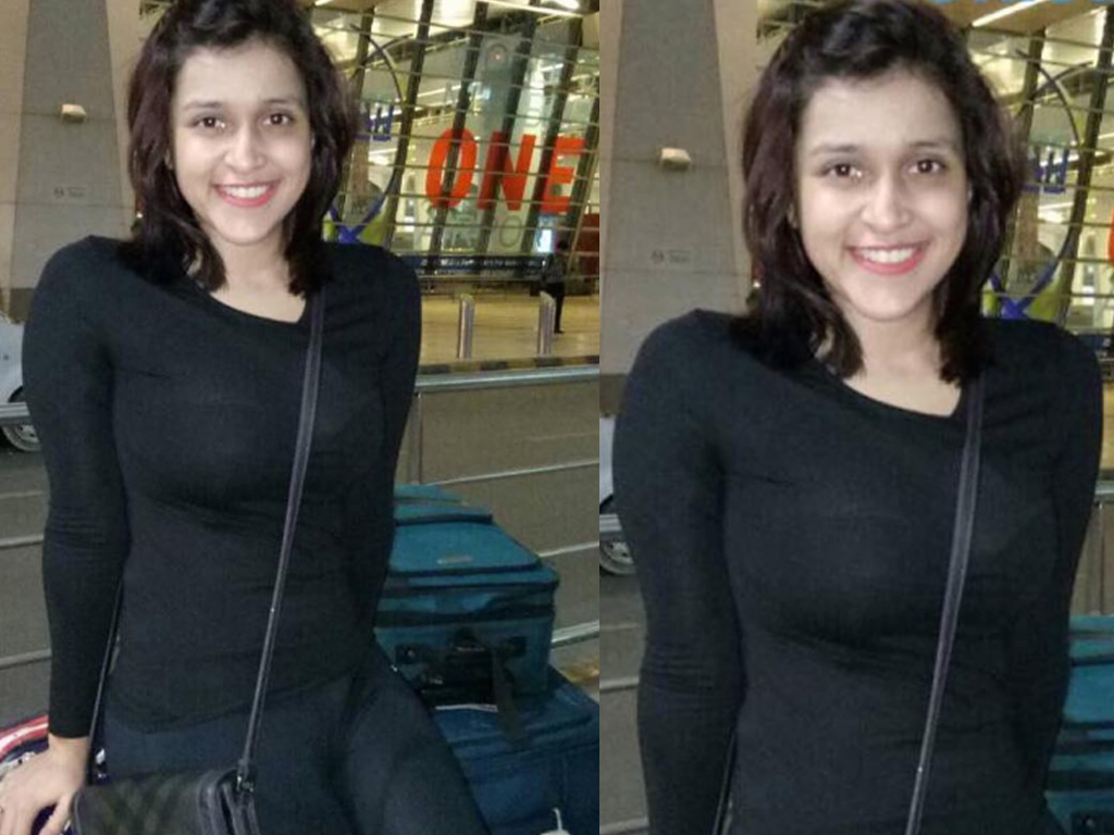 Mannara Chopra HQ Wallpapers | Mannara Chopra Wallpapers - 42795 ...