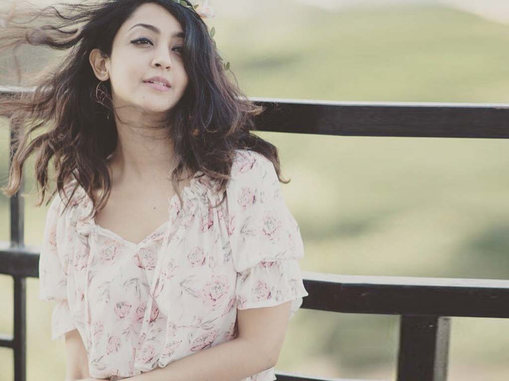 Aindrita Ray HQ Wallpapers | Aindrita Ray Wallpapers - 44354 - Oneindia Wallpapers