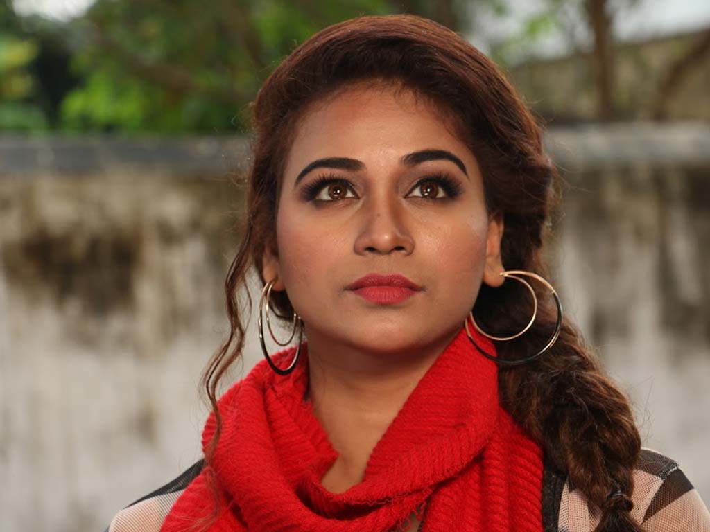 Jayathi HQ Wallpapers | Jayathi Wallpapers - 44230 - Oneindia Wallpapers