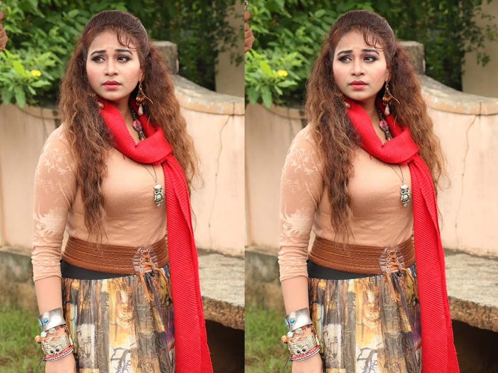 Jayathi HQ Wallpapers | Jayathi Wallpapers - 44220 - Oneindia Wallpapers