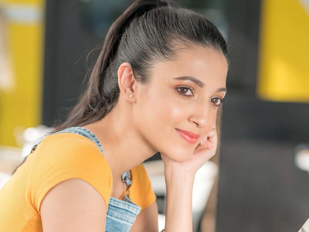 Neha Shetty HQ Wallpapers | Neha Shetty Wallpapers - 44360 - Oneindia ...