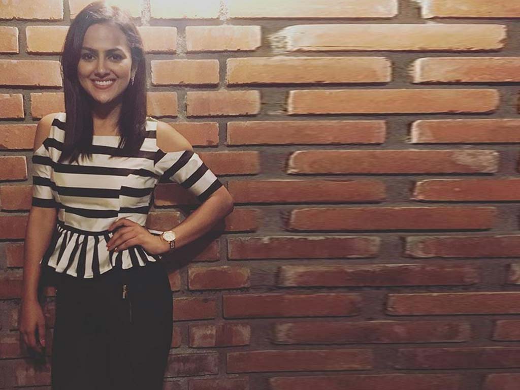 Shraddha Srinath HQ Wallpapers | Shraddha Srinath Wallpapers - 44333 ...