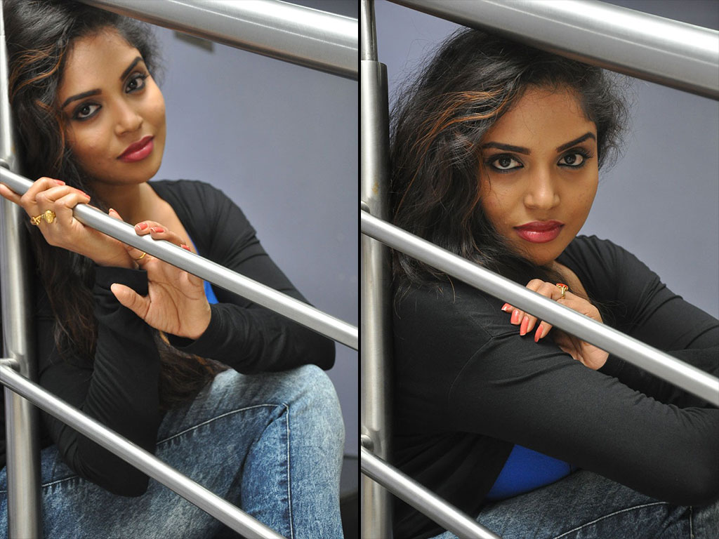 Karunya Chowdary HQ Wallpapers | Karunya Chowdary Wallpapers - 47455 - Oneindia Wallpapers